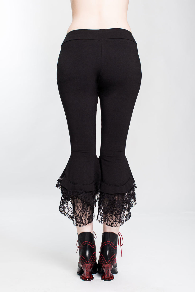 Lacey Ruffle Capri – Sakkara Clothing